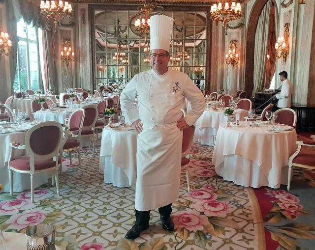 Cook like the chefs at the Ritz Hotel with the help of its first ...