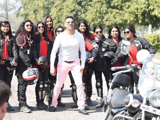 Twinkle Khanna, Akshay Kumar celebrates Women’s Day in two very ...