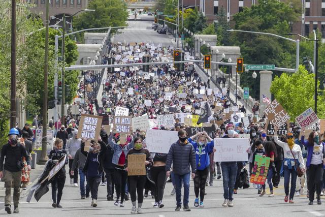 In photos: Rage and anguish from George Floyd protests spreading across ...