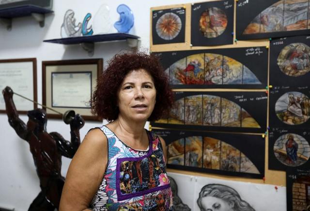 A life’s work shattered: Stained glass artist counts cost of Beirut ...
