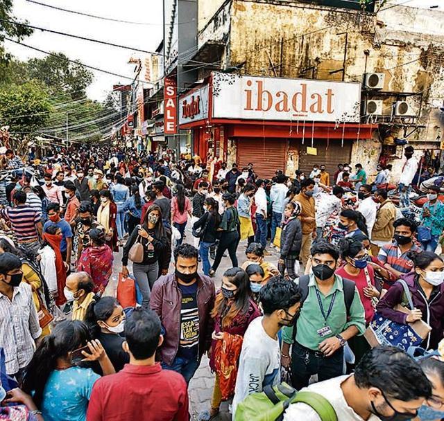 HT Spot Check: Crowds trample Covid-19 norms in Delhi’s markets ...