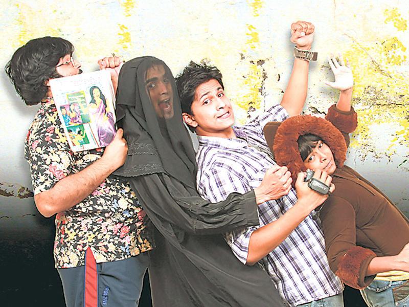 Censor board is biased: Shubh Mukherjee | Bollywood