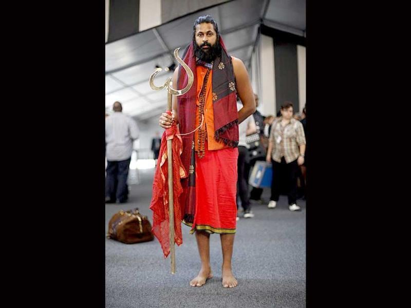 Indian baba steals the show at NYFW | Fashion Trends