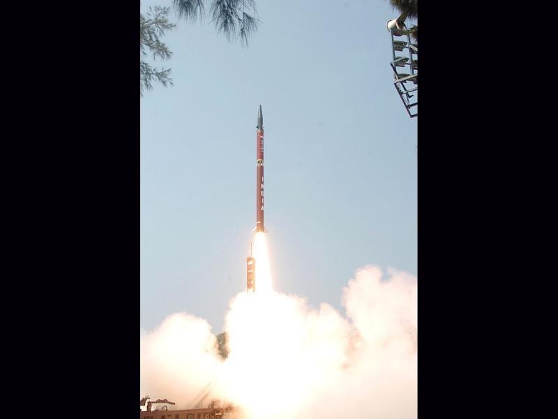 Agni-II missile test-fired off Orissa coast | Latest News India