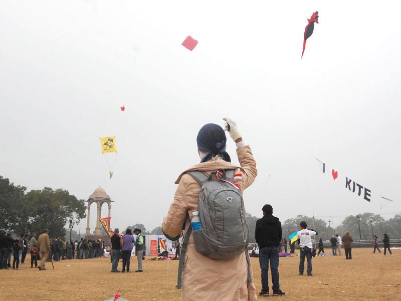 10-year-old dies after throat slit by kite thread | India News