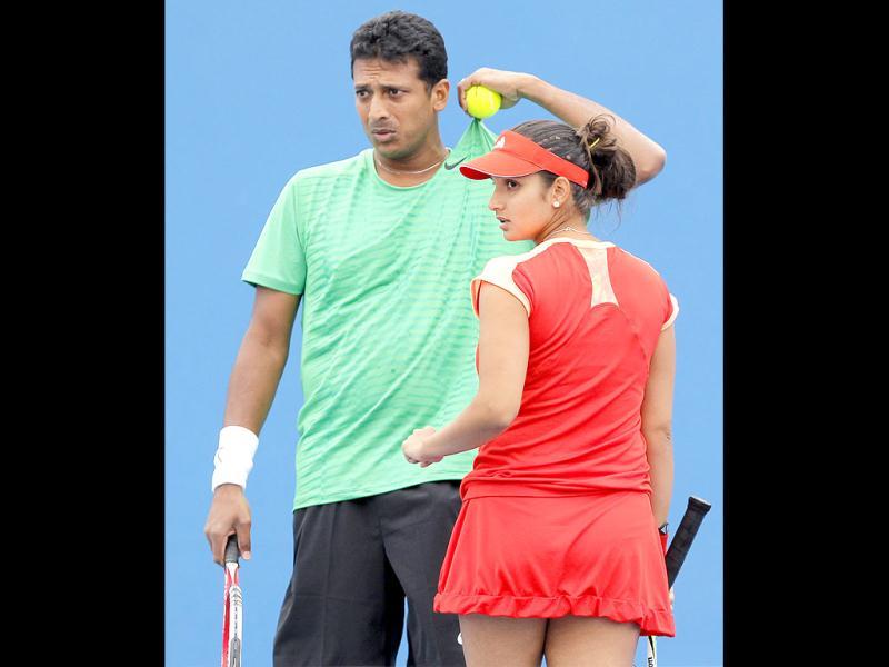 Sania motors into doubles quarters | Hindustan Times