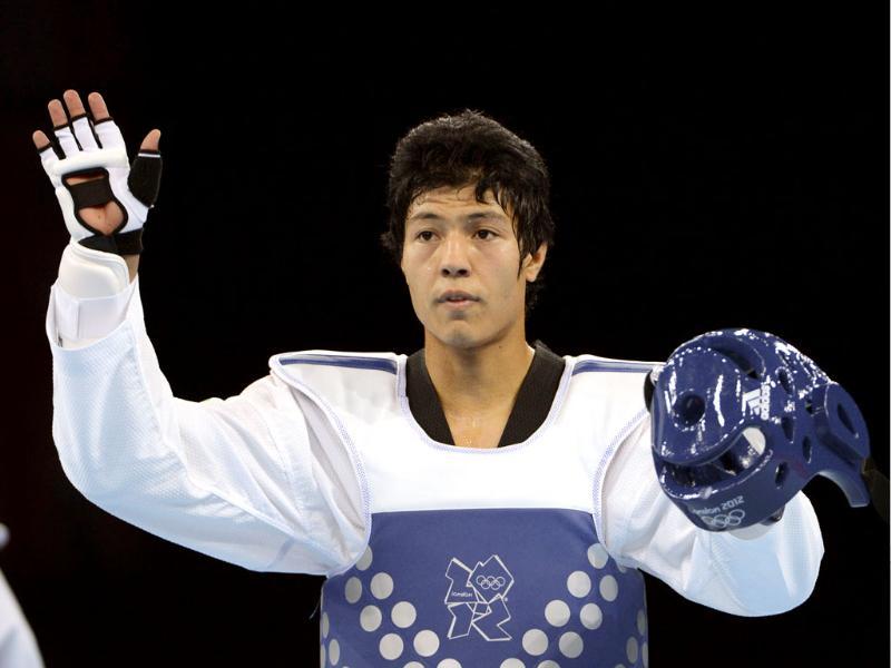 Afghanistan's Rohullah Nikpai gives country first medal in London ...