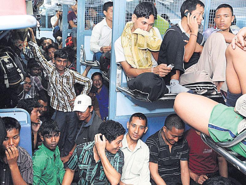 Threats trigger NE exodus from B’lore, Pune; 18k flee | Latest News India