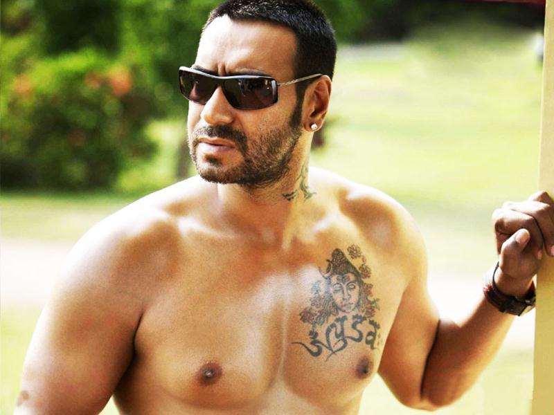 Ajay Devgan In Himmatwala With Tiger