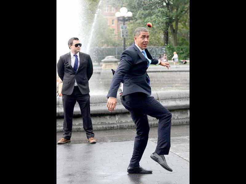 WATCH: Obama’s lookalike goes Gangnam Style | Hindustan Times