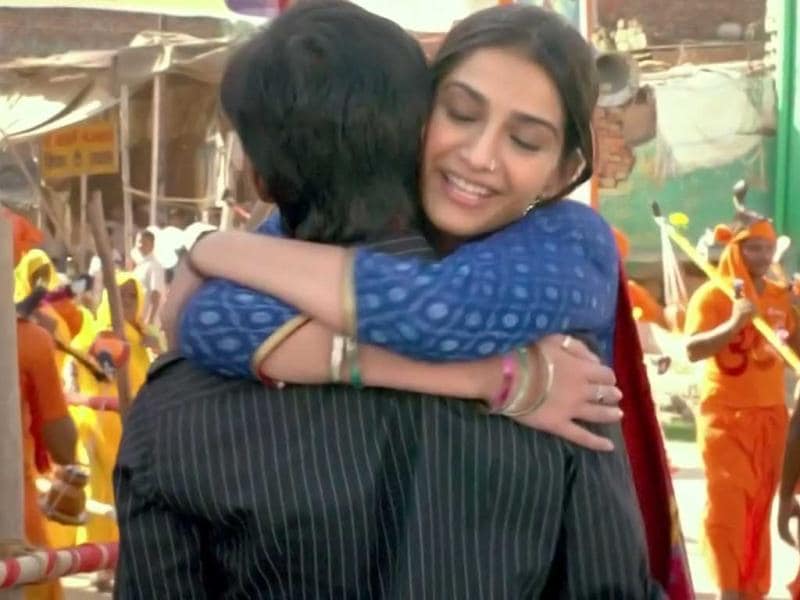 Anand L. Rai wants to spread magic of love through Raanjhanaa | Bollywood