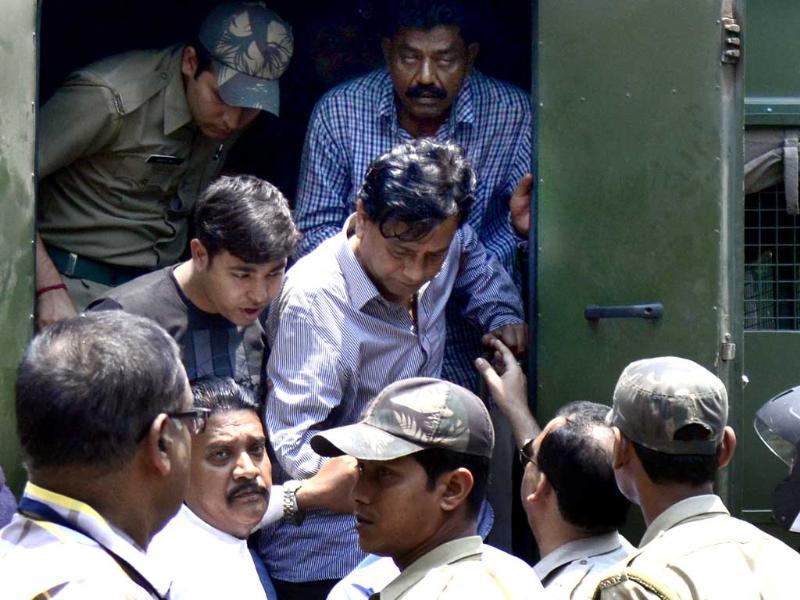 Saradha scam: CBI files first chargesheet | Kolkata - Hindustan Times Saradha scam: CBI files first chargesheet | Kolkata - Hindustan Times