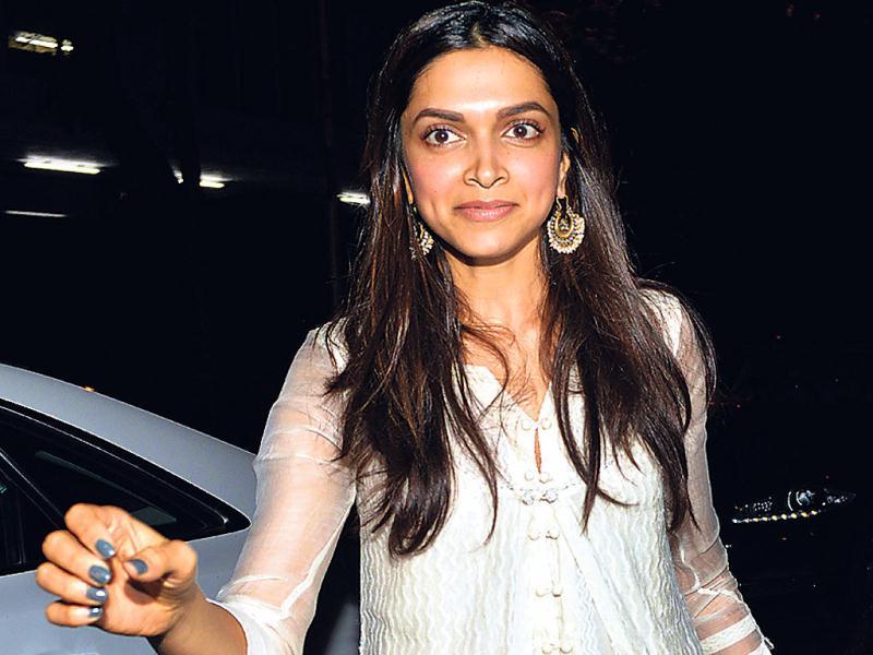 Deepika Padukone to perform at IIFA Awards 2013 | India News