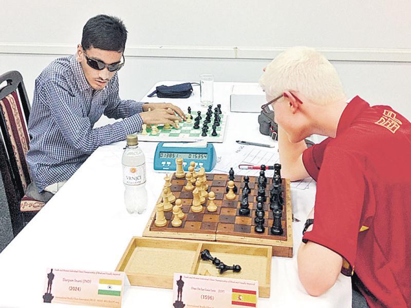 Inspired by Anand, Darpan wins historic chess bronze | Hindustan Times