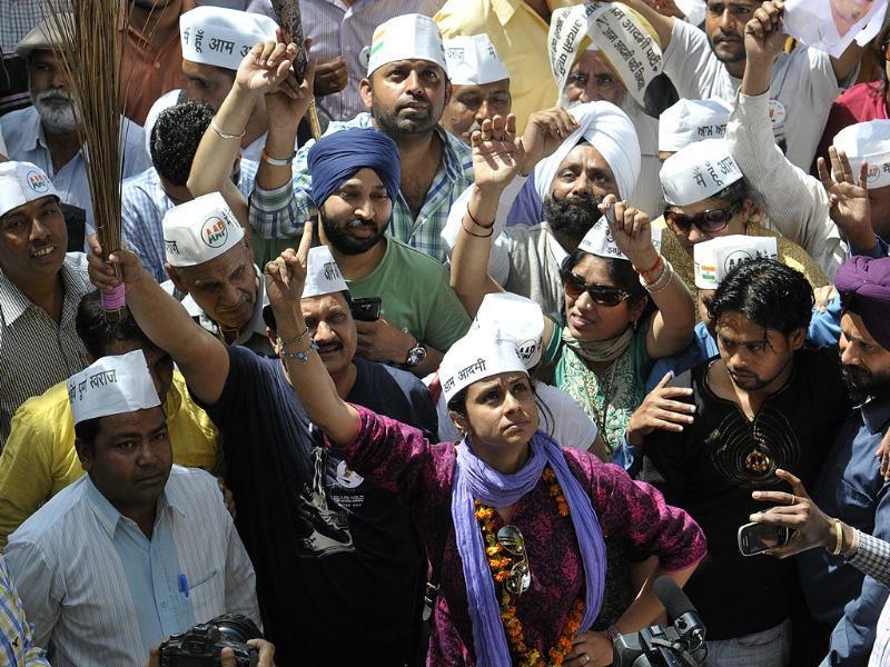 Bollywood stars: will they shine in elections 2014? | Bollywood