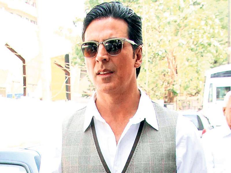 Akshay Kumar shows off martial arts in Holiday | Bollywood - Hindustan ...