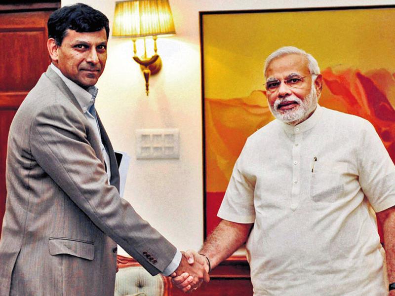 Rajan is perfect, explains complex issues in 3-4 slides: PM Modi ...