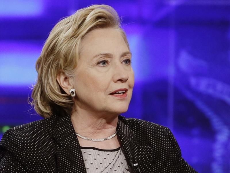 Hillary seeks to rally her loyalists amid campaign concerns | World News