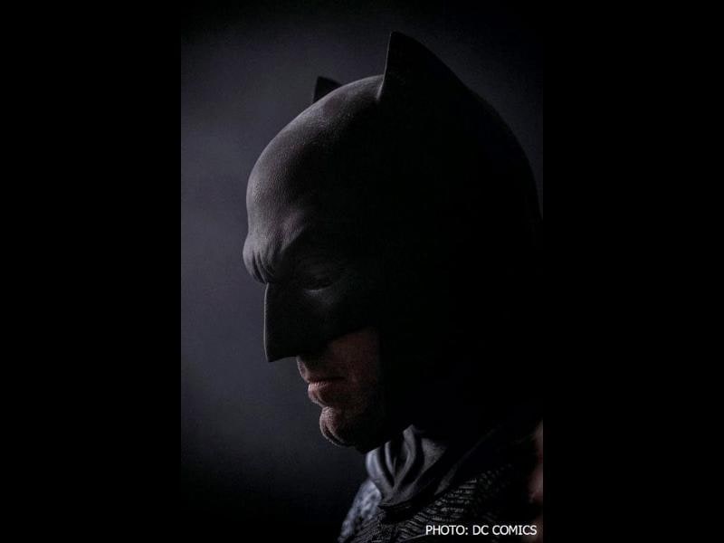 Batman v Superman stare-down in new trailer | Hollywood
