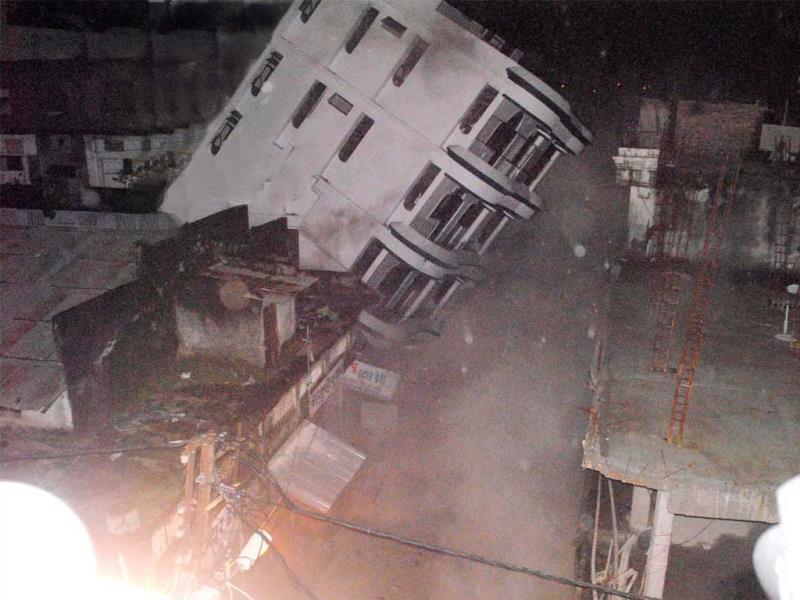 Four-storey tilted building demolished using explosives | Hindustan Times