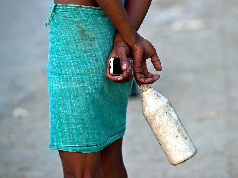 'Wall of shame' to stop open defecation | India News