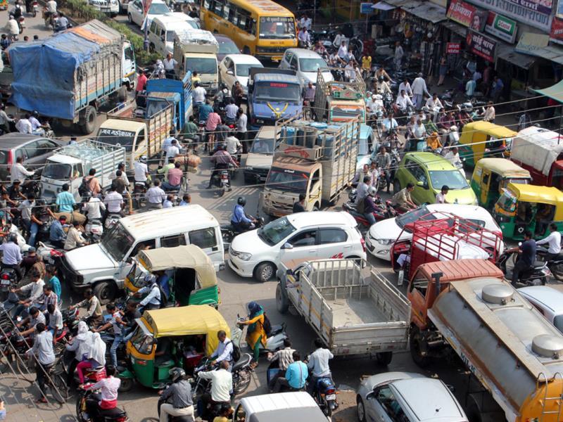 Modi's visit leaves Indore commuters stuck in traffic jams for 4 hours ...