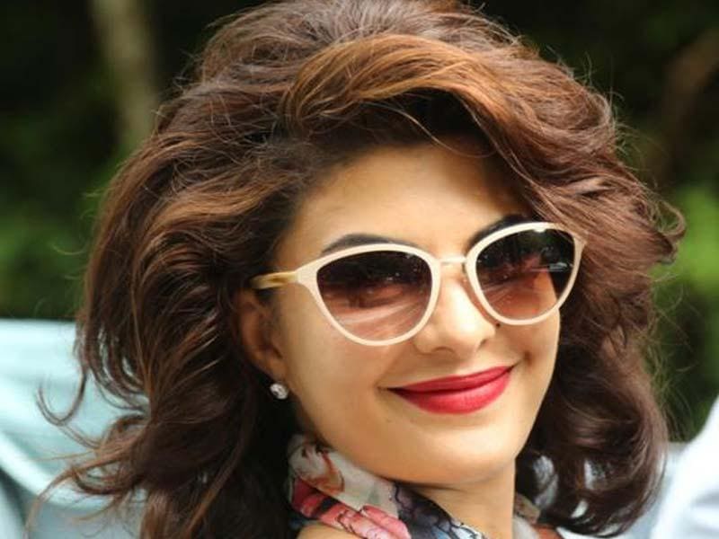 Salman Khan, Sonam are Jacqueline's Santa Claus - Hindustan Times