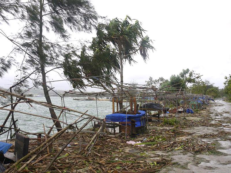 Cyclone-hit Vanuatu struggles to account for damage, deaths | World ...