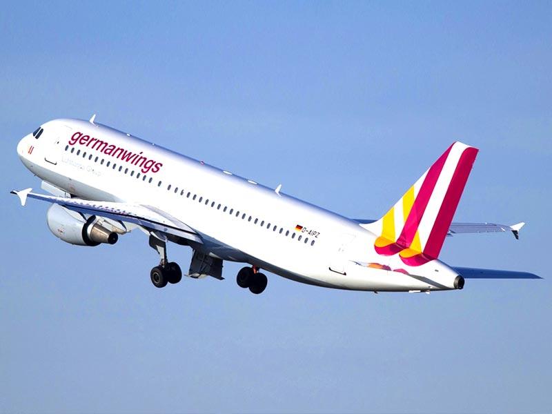 After French Alps crash, another Germanwings plane pilot tells flyers ...