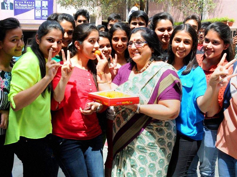 DPS students shine in Jharkhand CBSE results | Hindustan Times