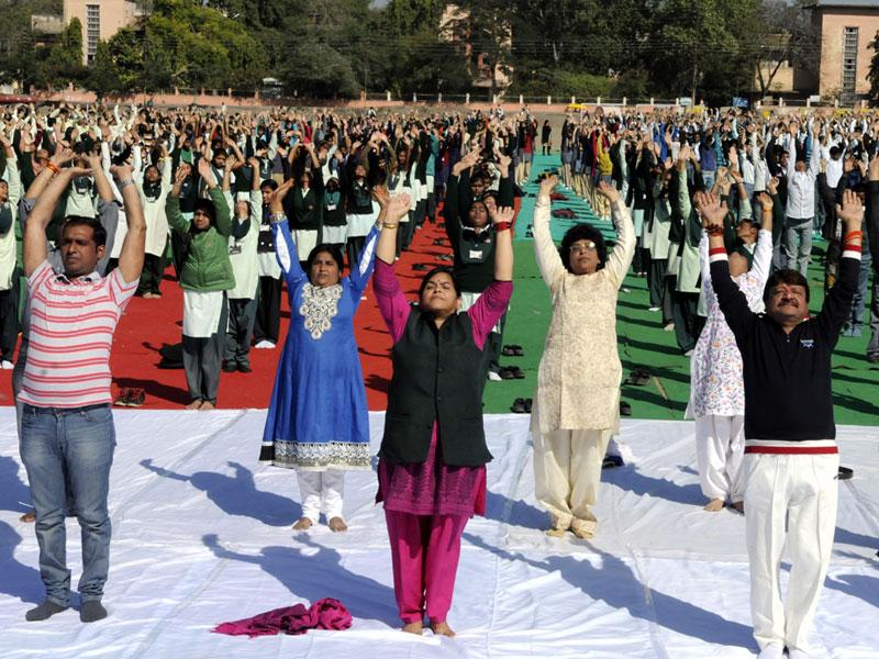 On the move: Indian Army to participate in Yoga Day with 'full force ...