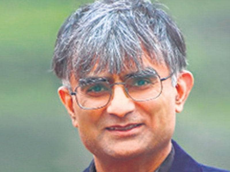 Knighthood for Cambridge professor of Indian origin | World News