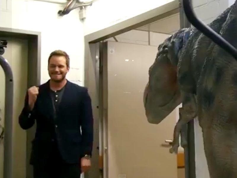 Watch the hilarious dinosaur prank that scared Chris Pratt to death ...
