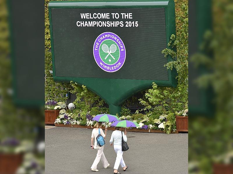 Wimbledon: Djokovic, Wawrinka, Serena, Hewitt star on Day 1 | Sports News