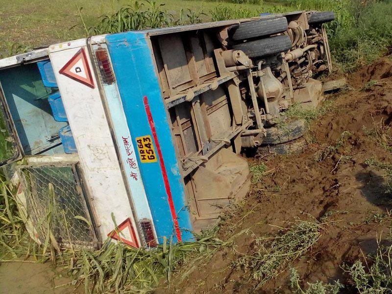13 school kids injured as bus skids off road in Kaithal | Hindustan Times