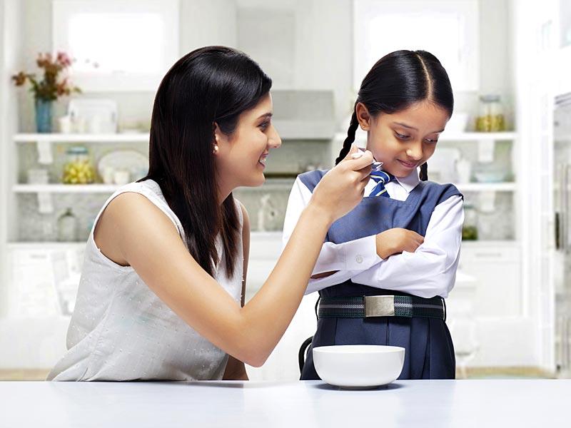 Attention mothers! Force-feeding your child doesn't really help | Health