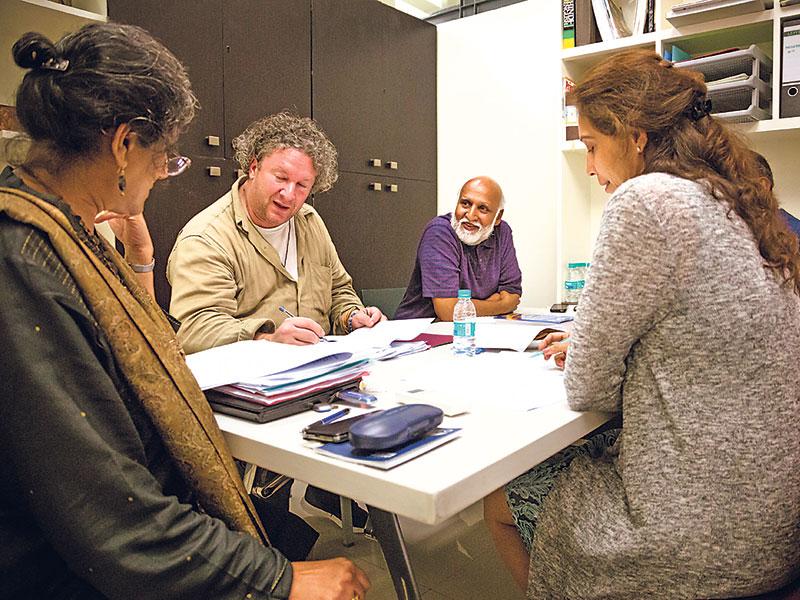 Breaking language barrier through poetry in Mumbai | Hindustan Times