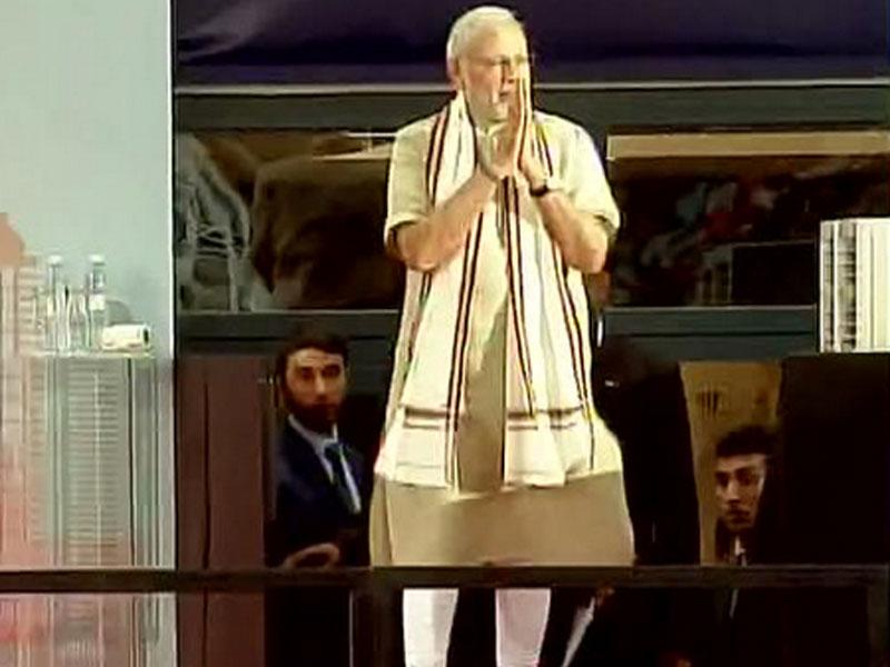 PM Modi returns home after successful visit to UAE | Latest News India ...