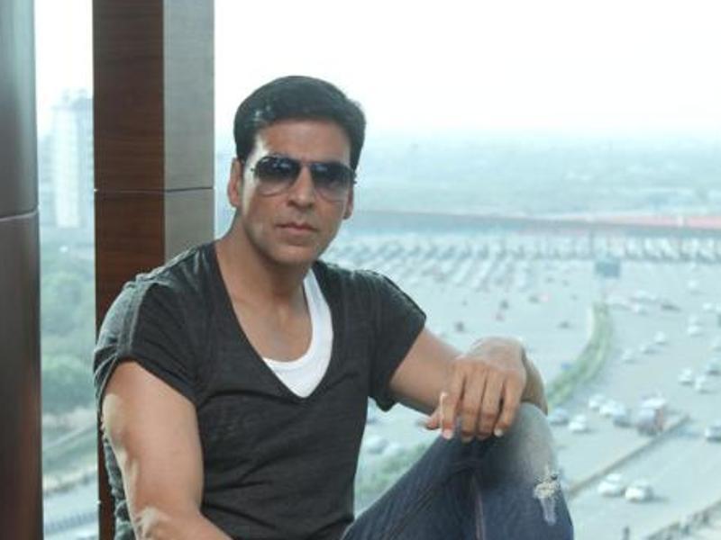 Akshay Kumar to give financial aid to 30 Maharashtra farmers | Bollywood