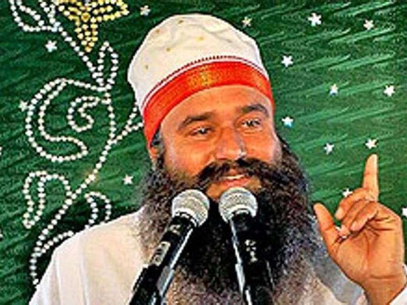 Protest in Moga against Akal Takht pardon to Sirsa dera chief ...