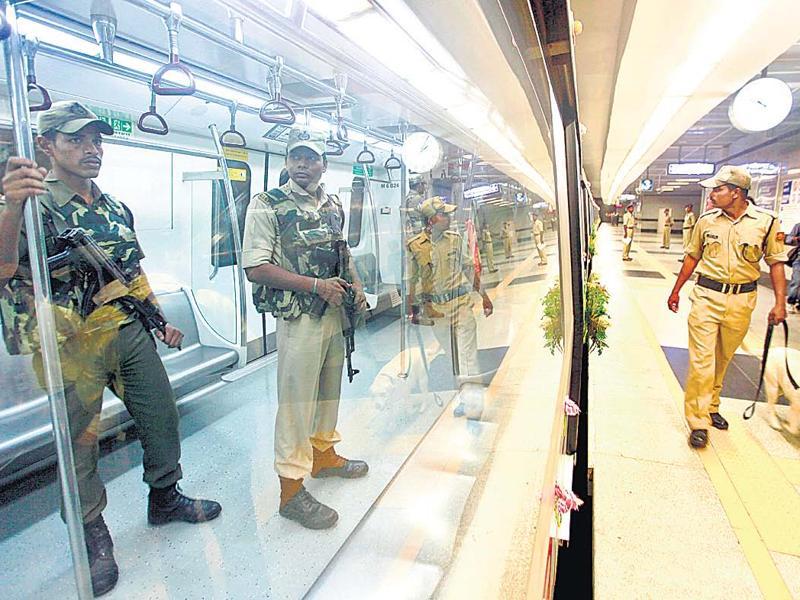 Expanding Delhi Metro derails security | Latest News Delhi - Hindustan ...