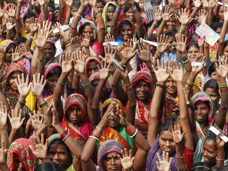 Exit polls: Advantage Nitish as Bihar stares at cliffhanger | Latest ...