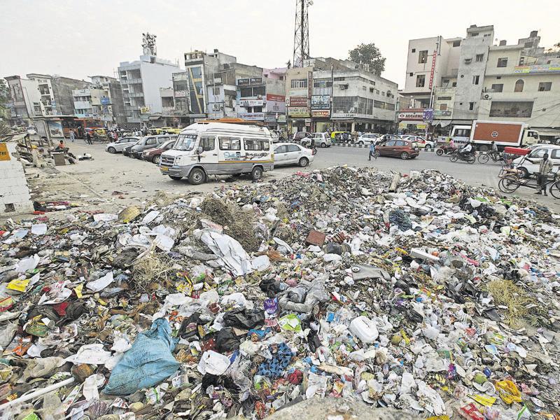 Will dump garbage on streets on Diwali, say protesting municipal ...
