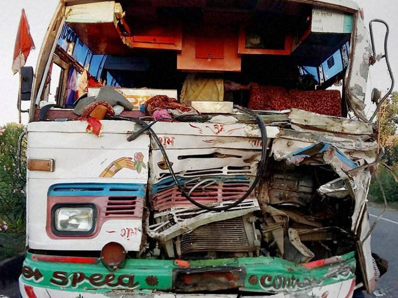 Twin bus mishaps in Jammu: 35 injured; 12 critical | Hindustan Times