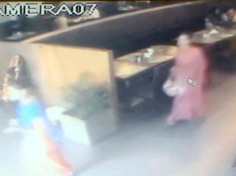 Two girls held for stealing purse at restaurant, theft caught on CCTV ...