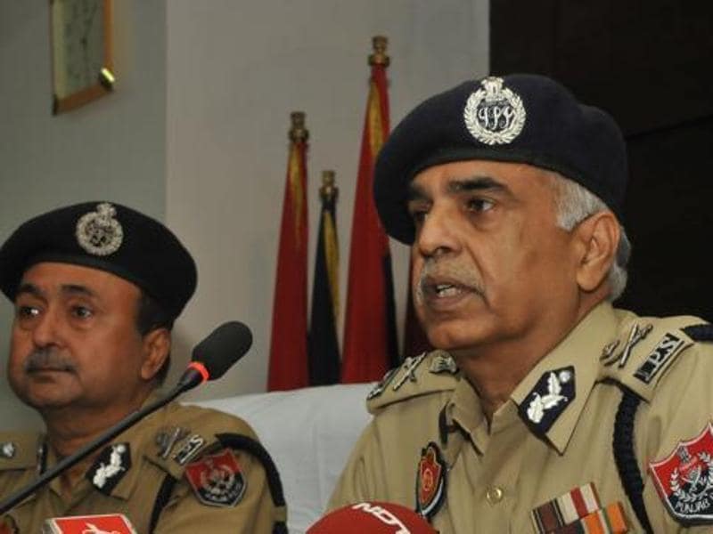 Blazers For Male Officers Sarees For Women 10 Guidelines Of Dgps Meet Latest News India
