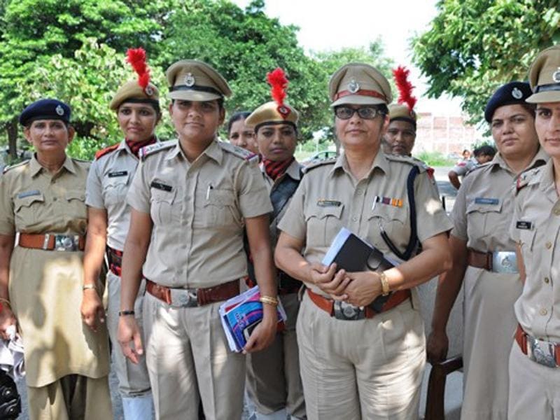 Centre approves 33% quota for women recruits in central police forces ...