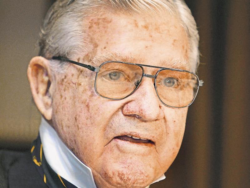 It’s one-way traffic in favour of batsmen: Aussie legend Neil Harvey ...
