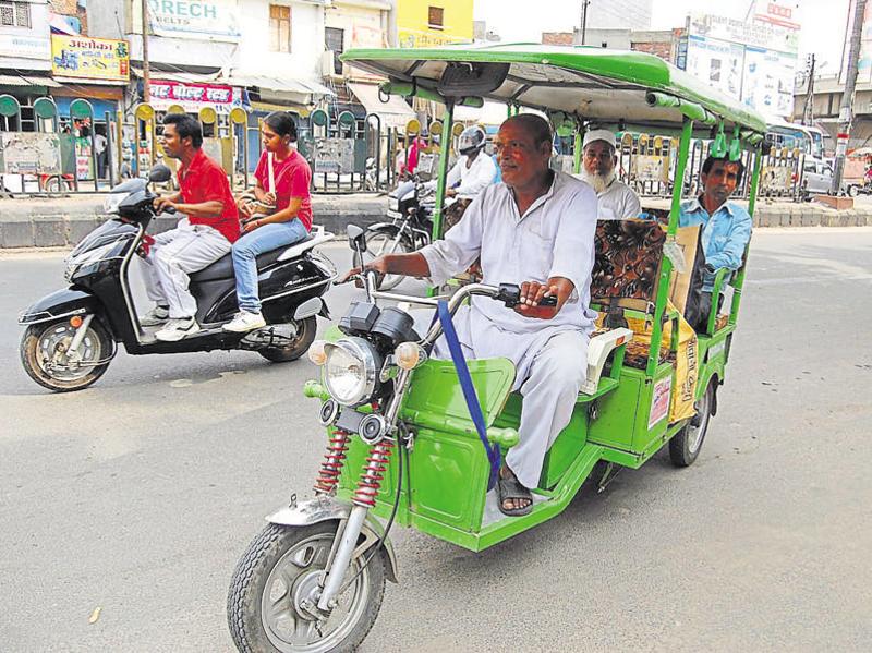 Soon Ghaziabad To Have Women Only E Rickshaws Hindustan Times