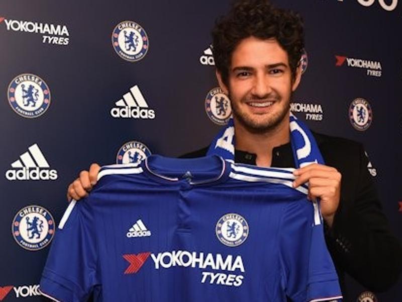 Chelsea complete loan signing of Brazilian striker Alexandre Pato ...